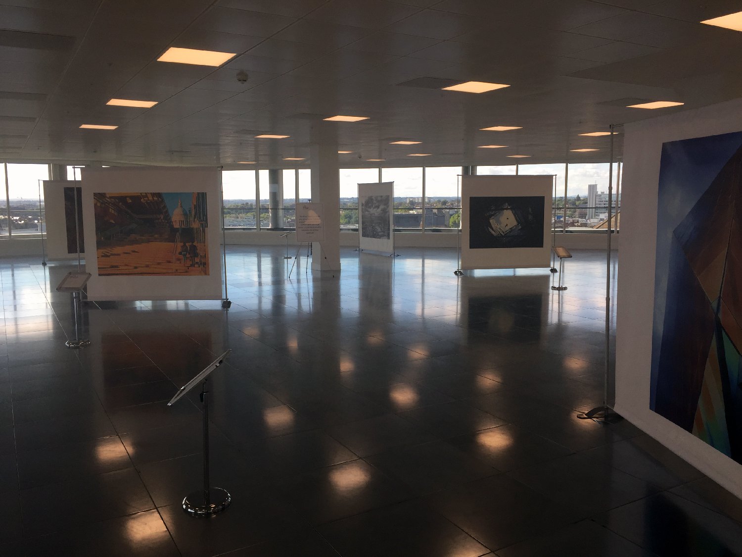 Reading - 3 Forbury Place - * TPA is no longer exhibiting at this venue ...